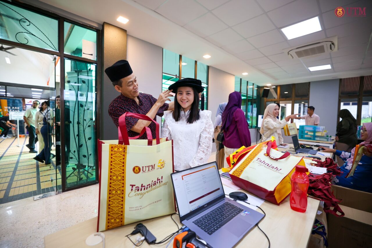 Convocation Attire | UTM 69th Convocation | 15 - 20 November 2025