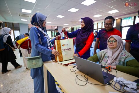 Convocation Attire | UTM 69th Convocation | 15 - 20 November 2025